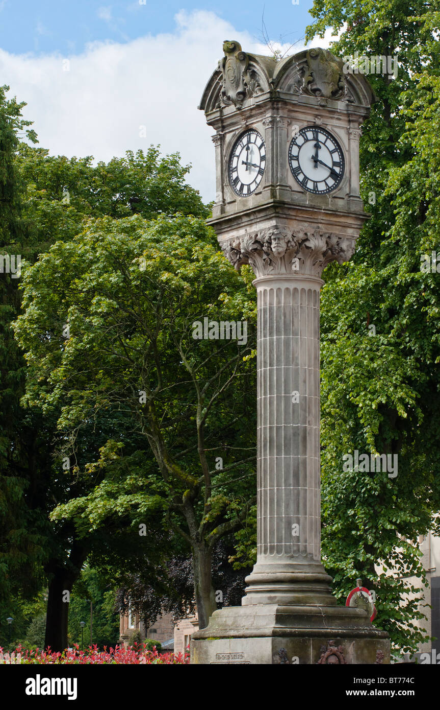 Stirling Clock at junction of King’s Park Road with St Ninian’s Road ...