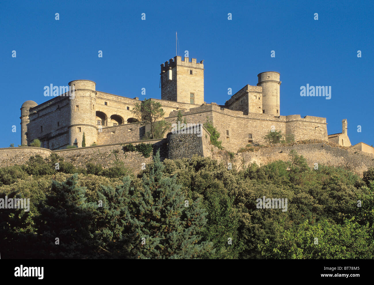 France, Vaucluse, Le Barroux castle Stock Photo - Alamy