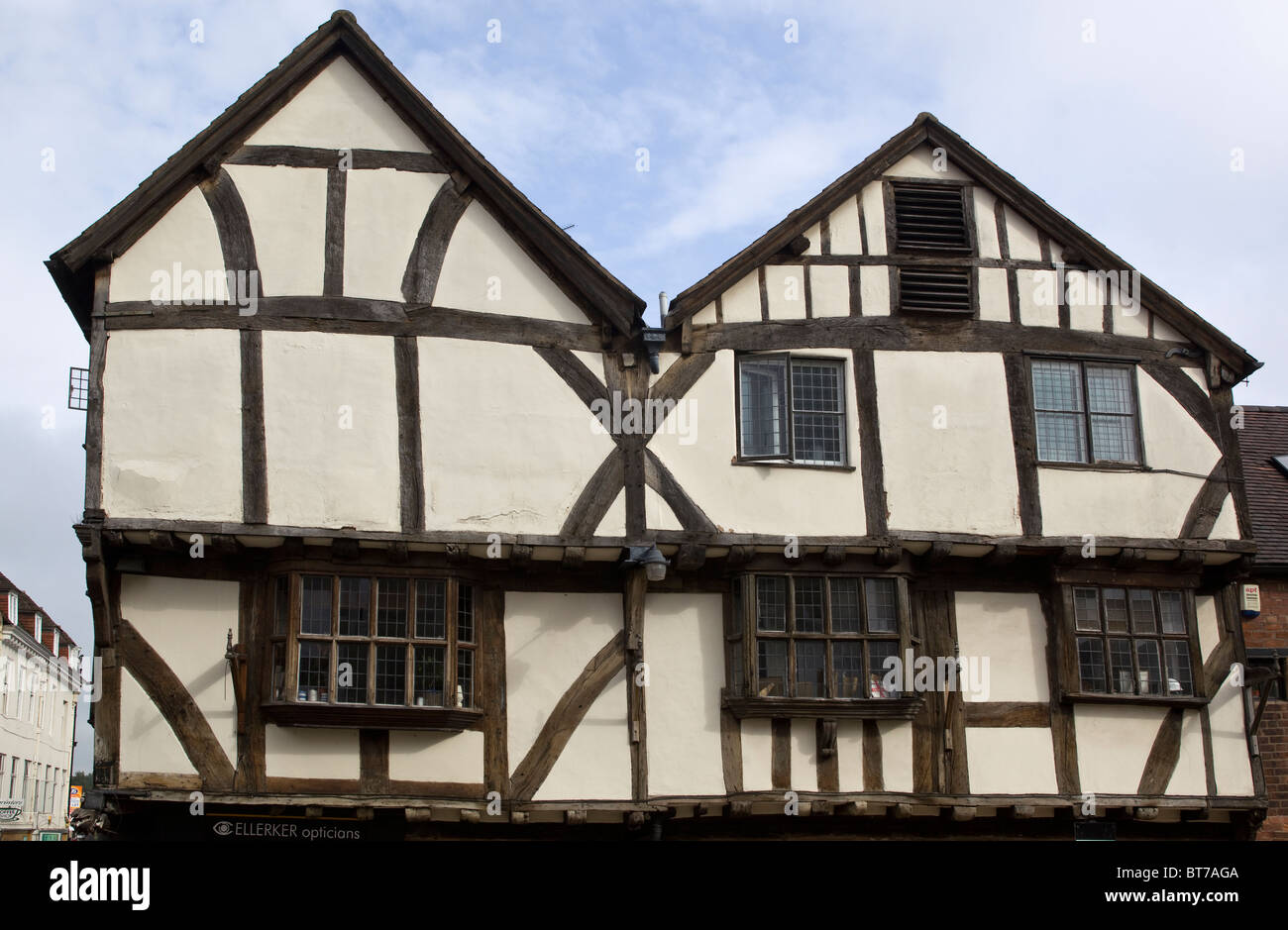 Half timbered building hi-res stock photography and images - Alamy