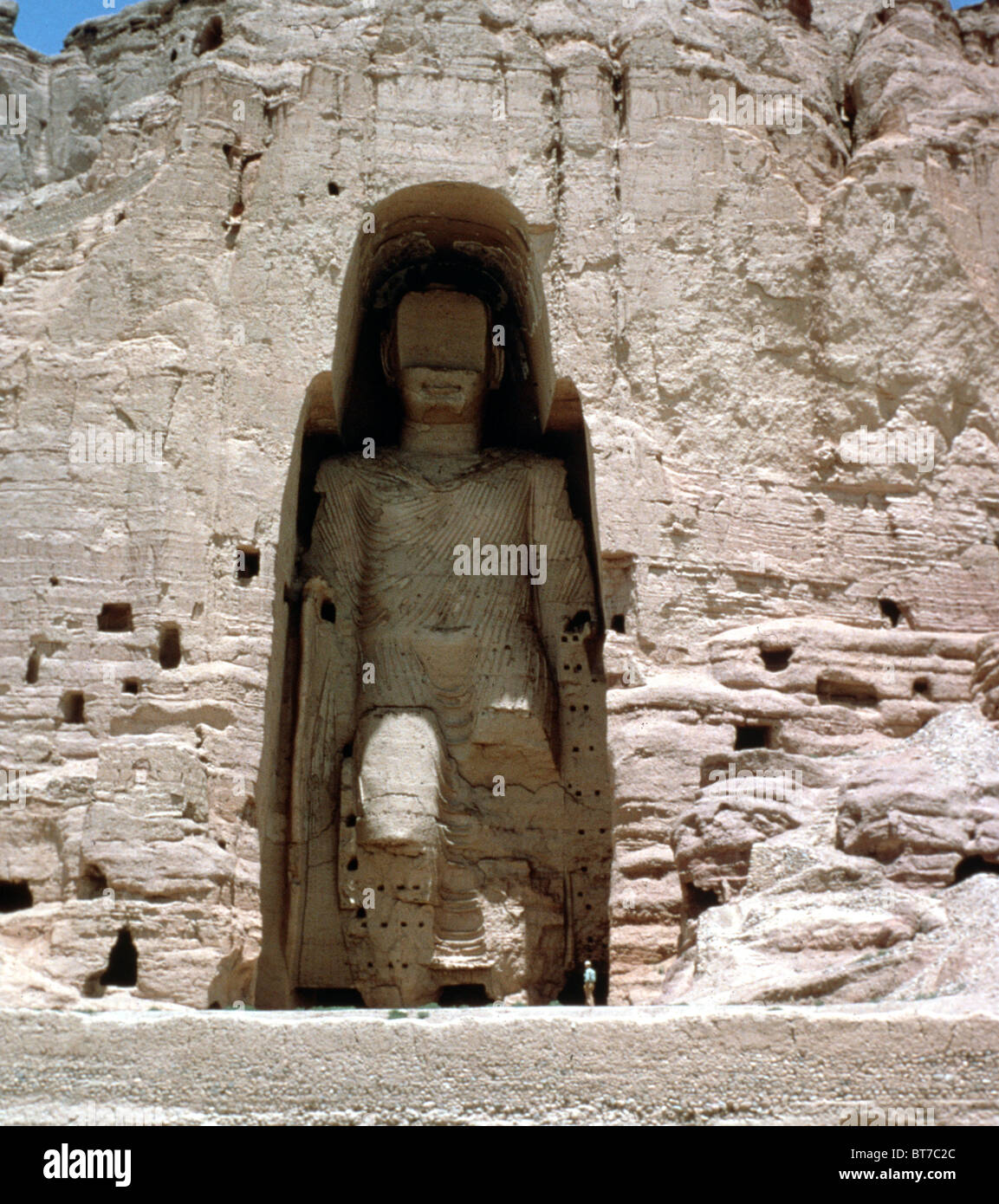 Bamiyan buddha hi-res stock photography and images - Alamy