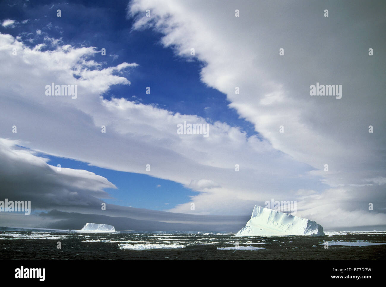Katabatic wind antarctica hi-res stock photography and images - Alamy