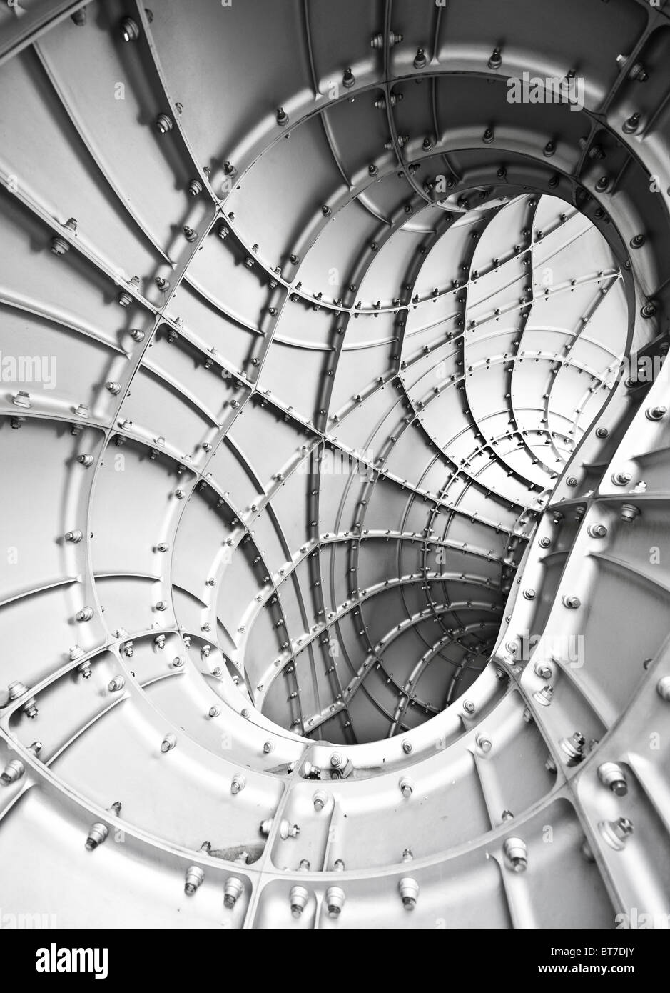 Metal sculpture hi-res stock photography and images - Alamy