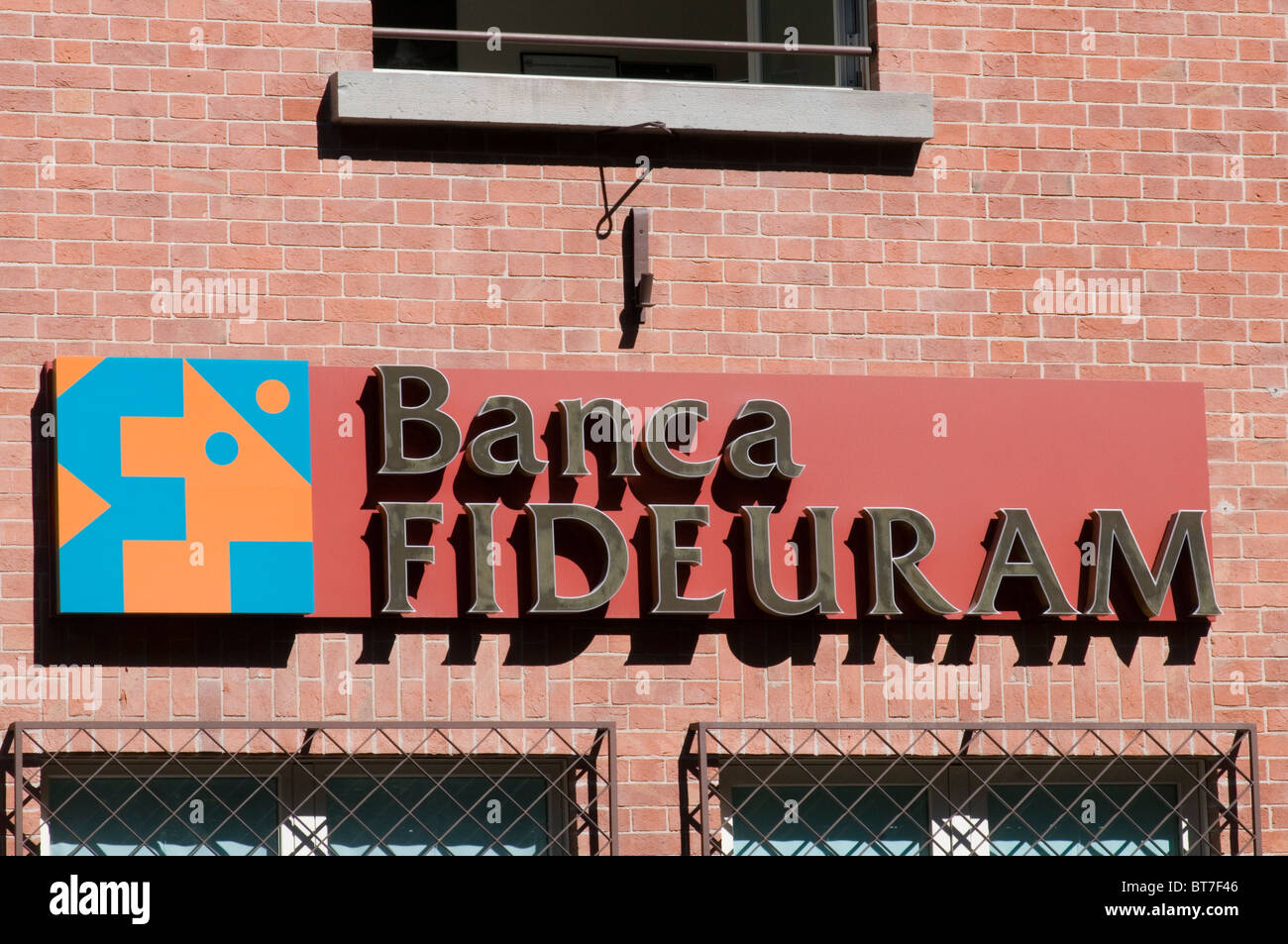 Fideuram hi-res stock photography and images - Alamy