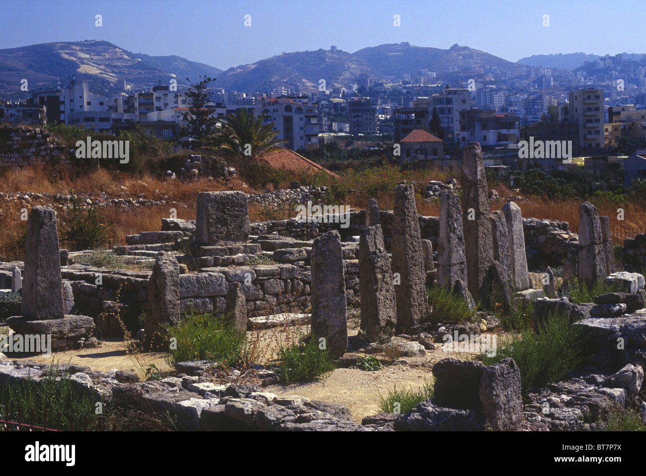 Lebanon temple obelisks hi-res stock photography and images - Alamy