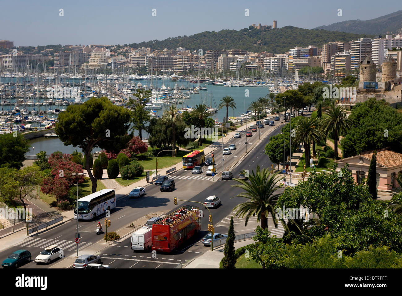 Avenida gabriel roca hi-res stock photography and images - Alamy