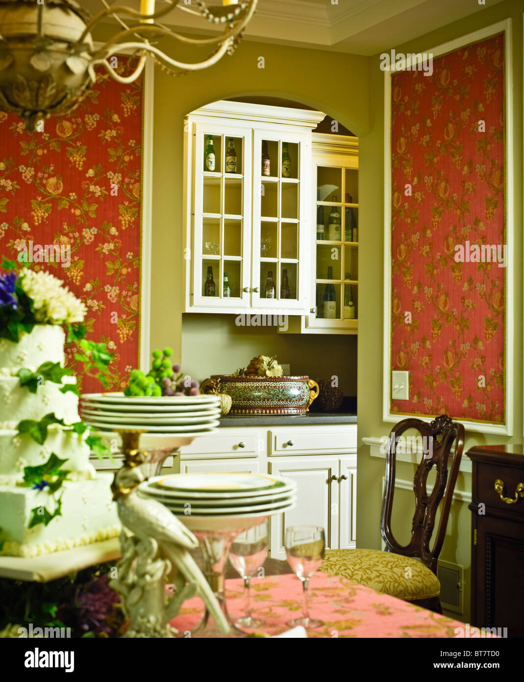 formal private dining room table Stock Photo - Alamy