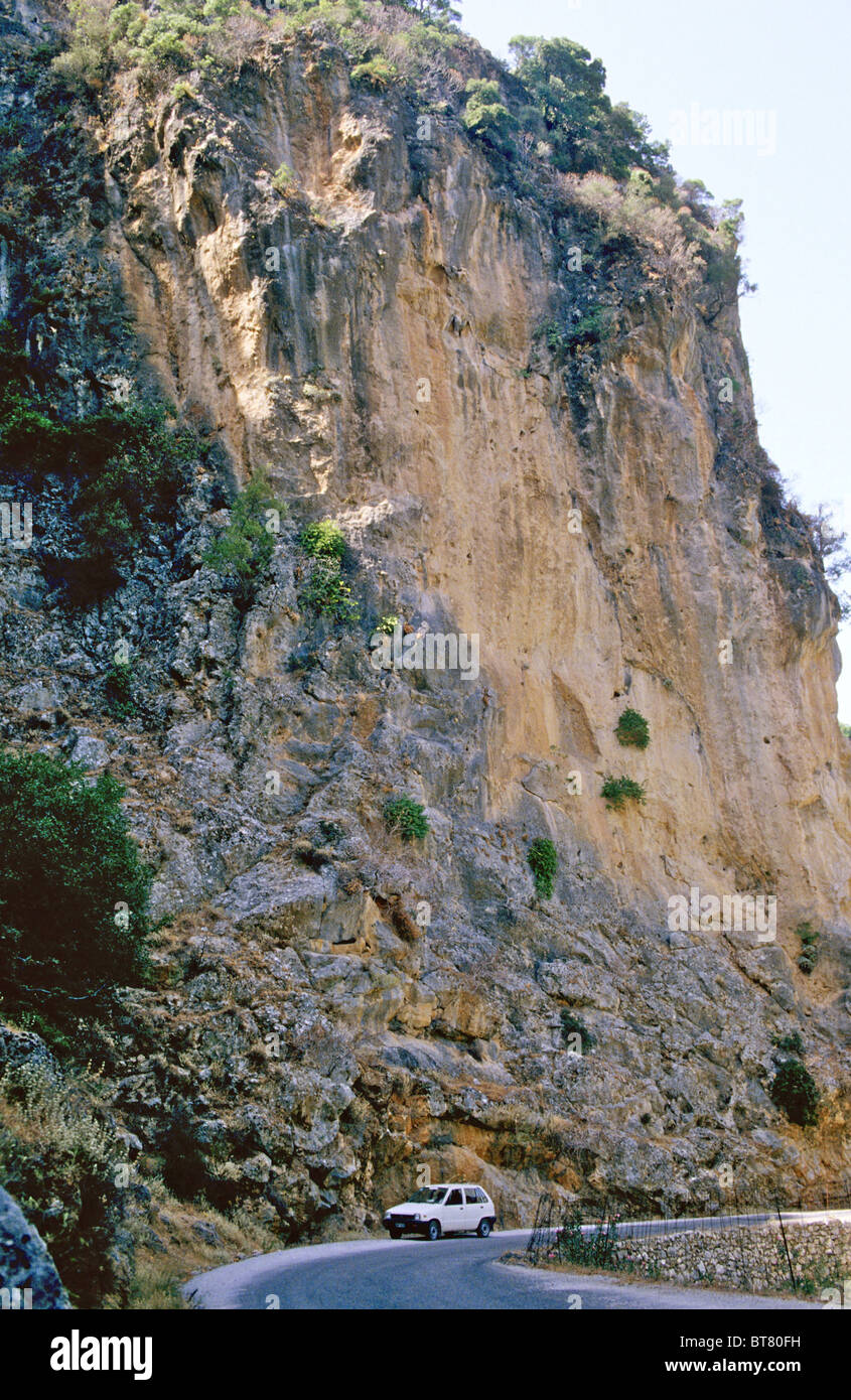The beautiful countryside of Crete contains many spectacular roads ...