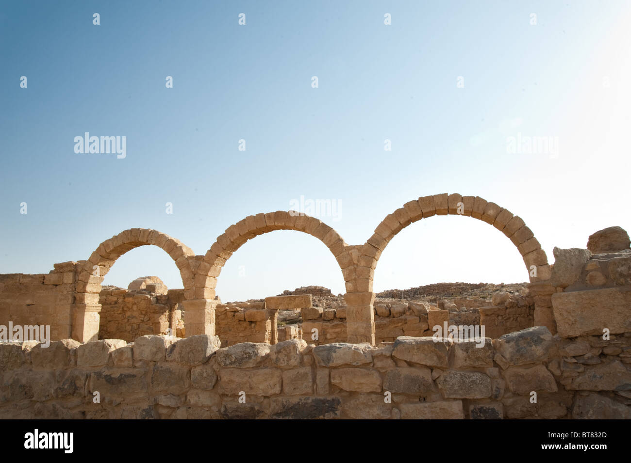 Stone archways in the ruins at Umm Al-Rasas, Jordan Stock Photo - Alamy