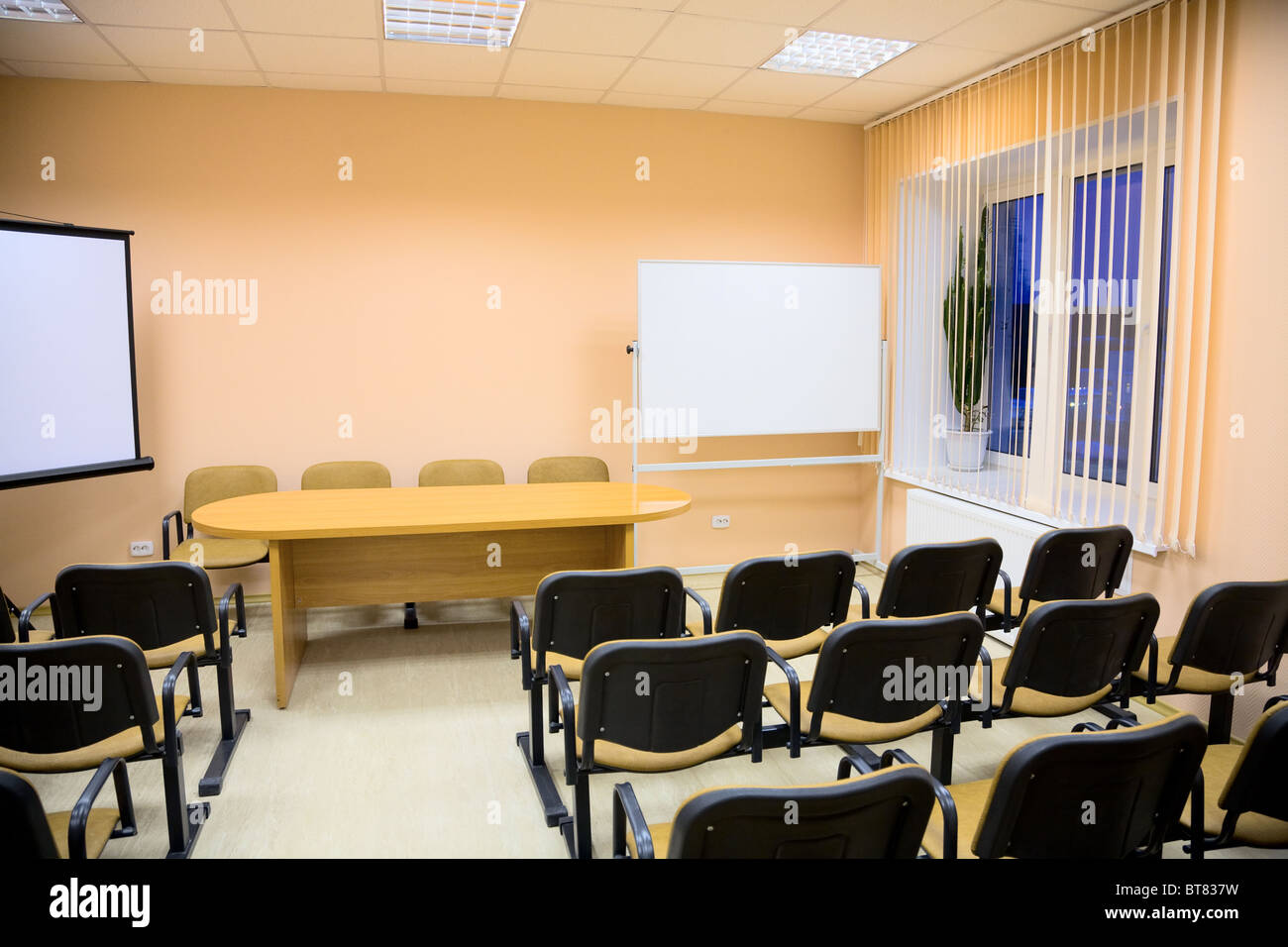 Small conference hall hi-res stock photography and images - Alamy