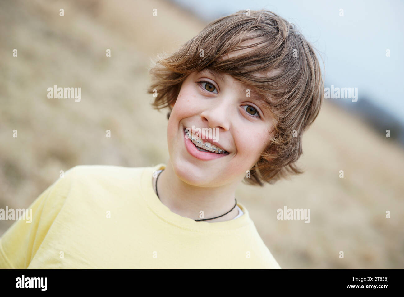 Portrait of a smiling boy Stock Photo - Alamy