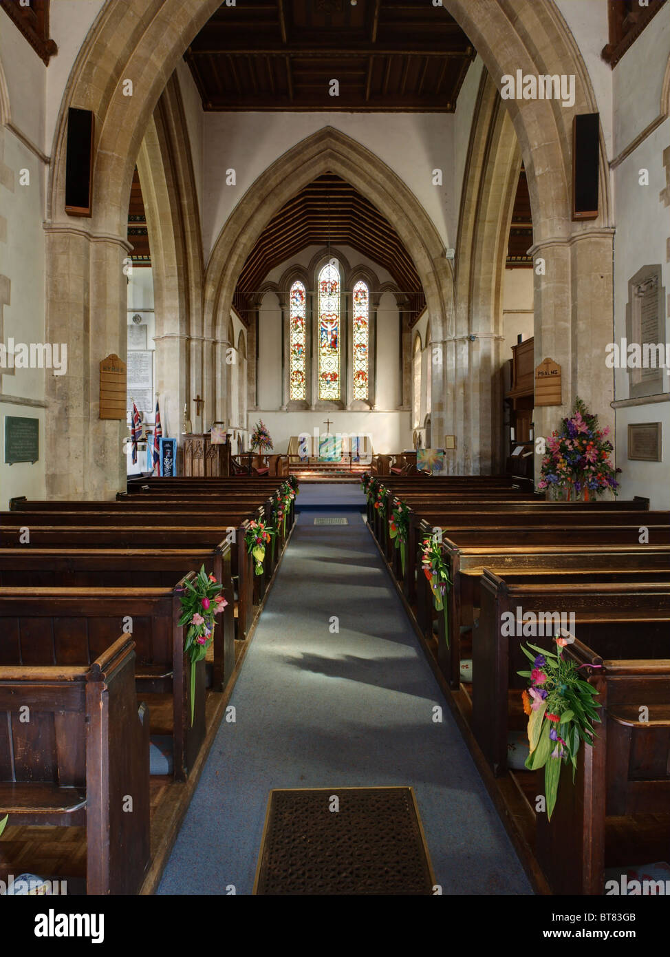 Interior st marys church hi-res stock photography and images - Alamy