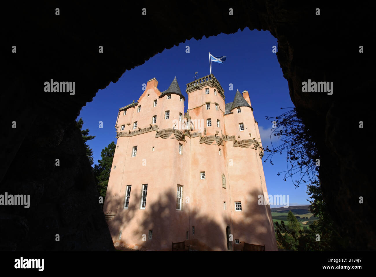 Scottish castle turret hi-res stock photography and images - Alamy
