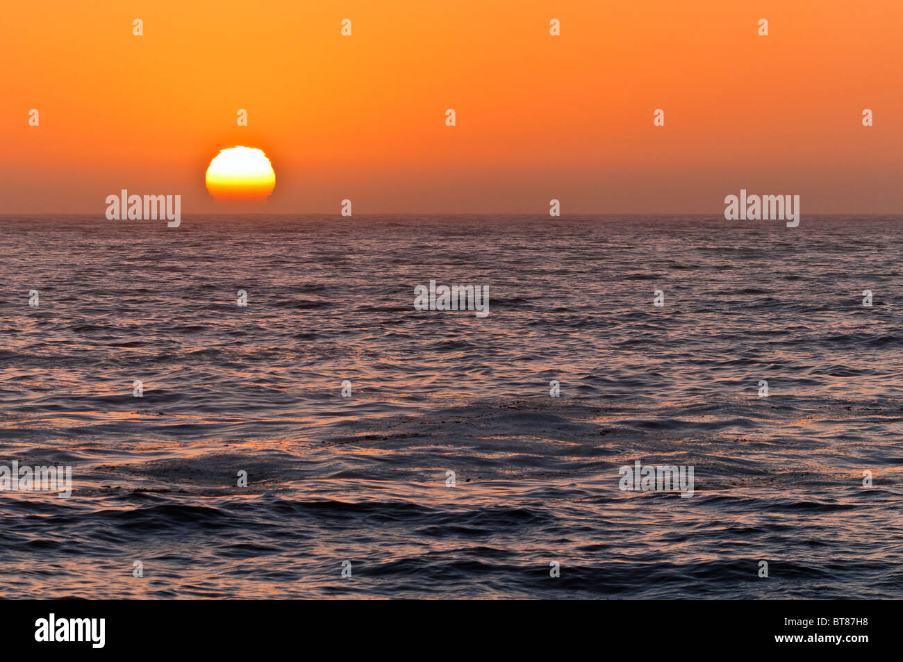 Pacific ocean sunsets california hi-res stock photography and images ...