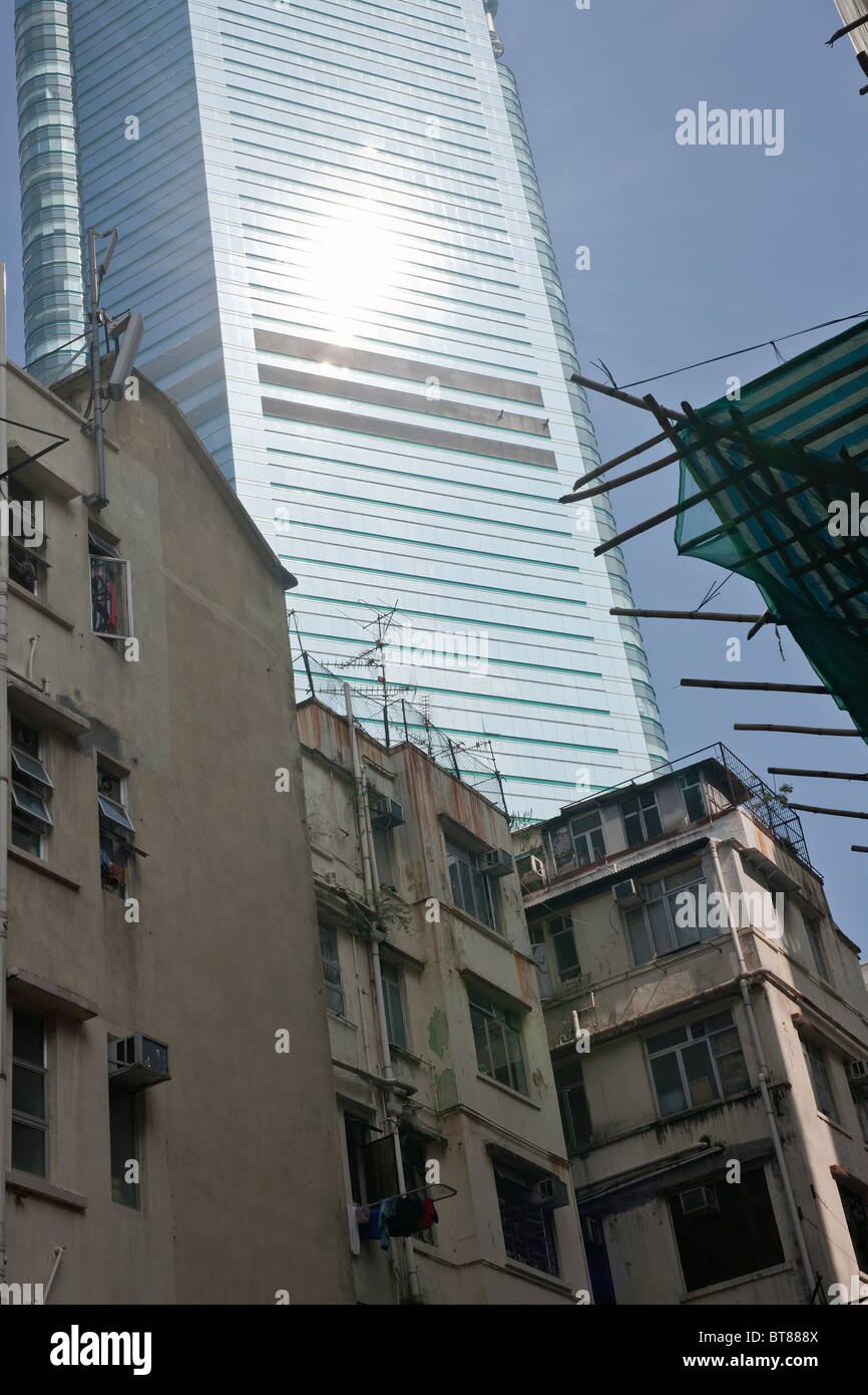 Modern old contrast hi-res stock photography and images - Alamy