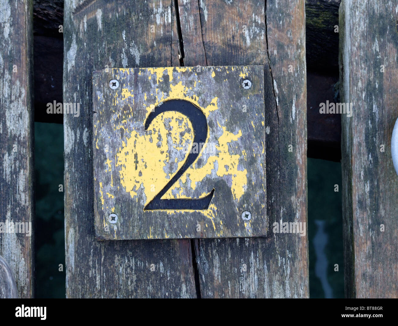 The number 2 in wood Stock Photo - Alamy