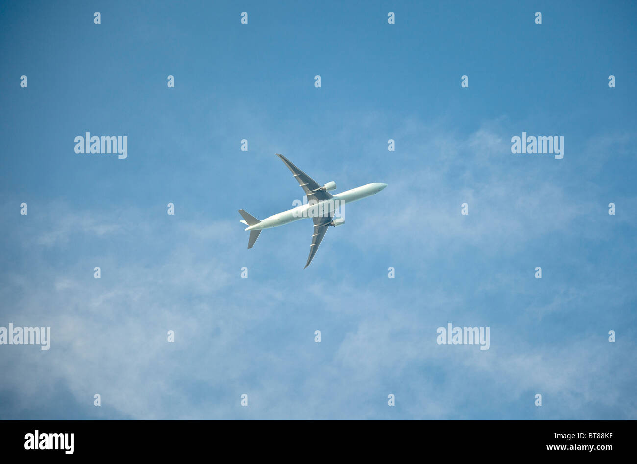 A Jet Airplane Flying Overhead Stock Photo - Alamy