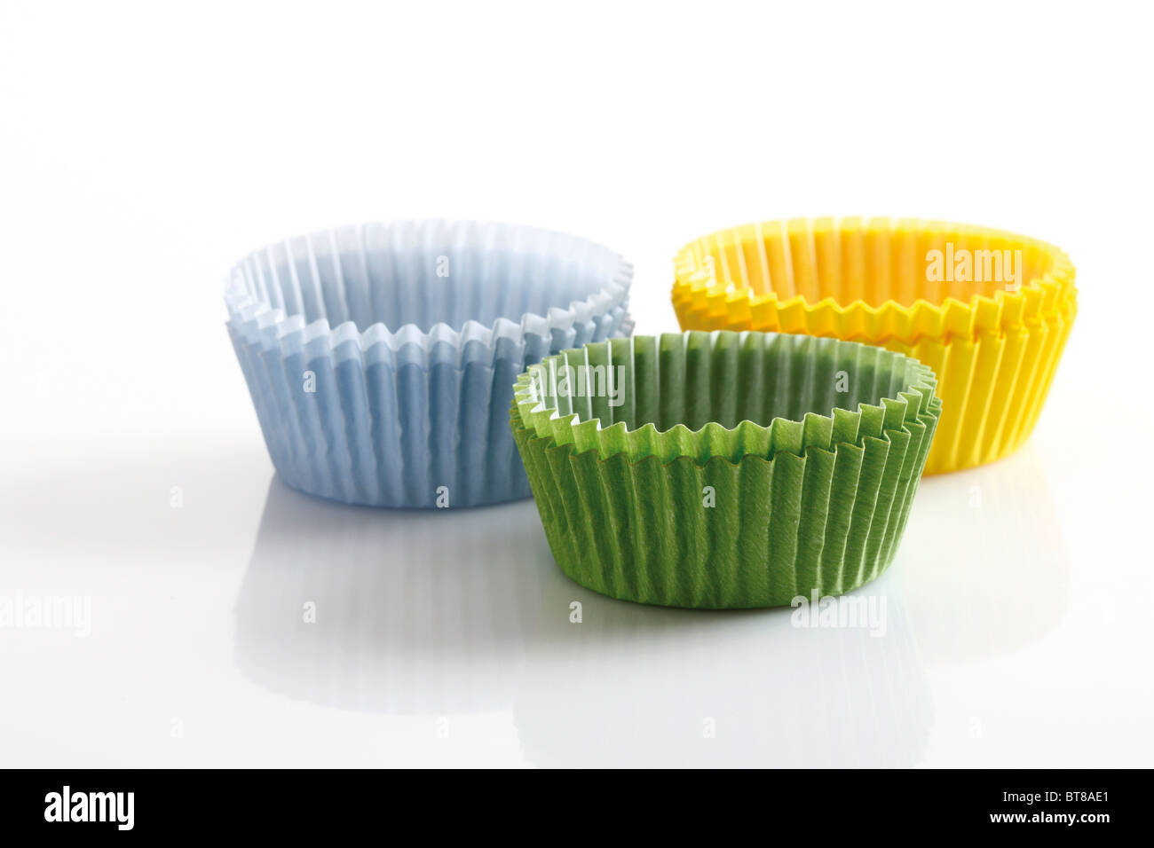 Baking paper cut out hi-res stock photography and images - Alamy