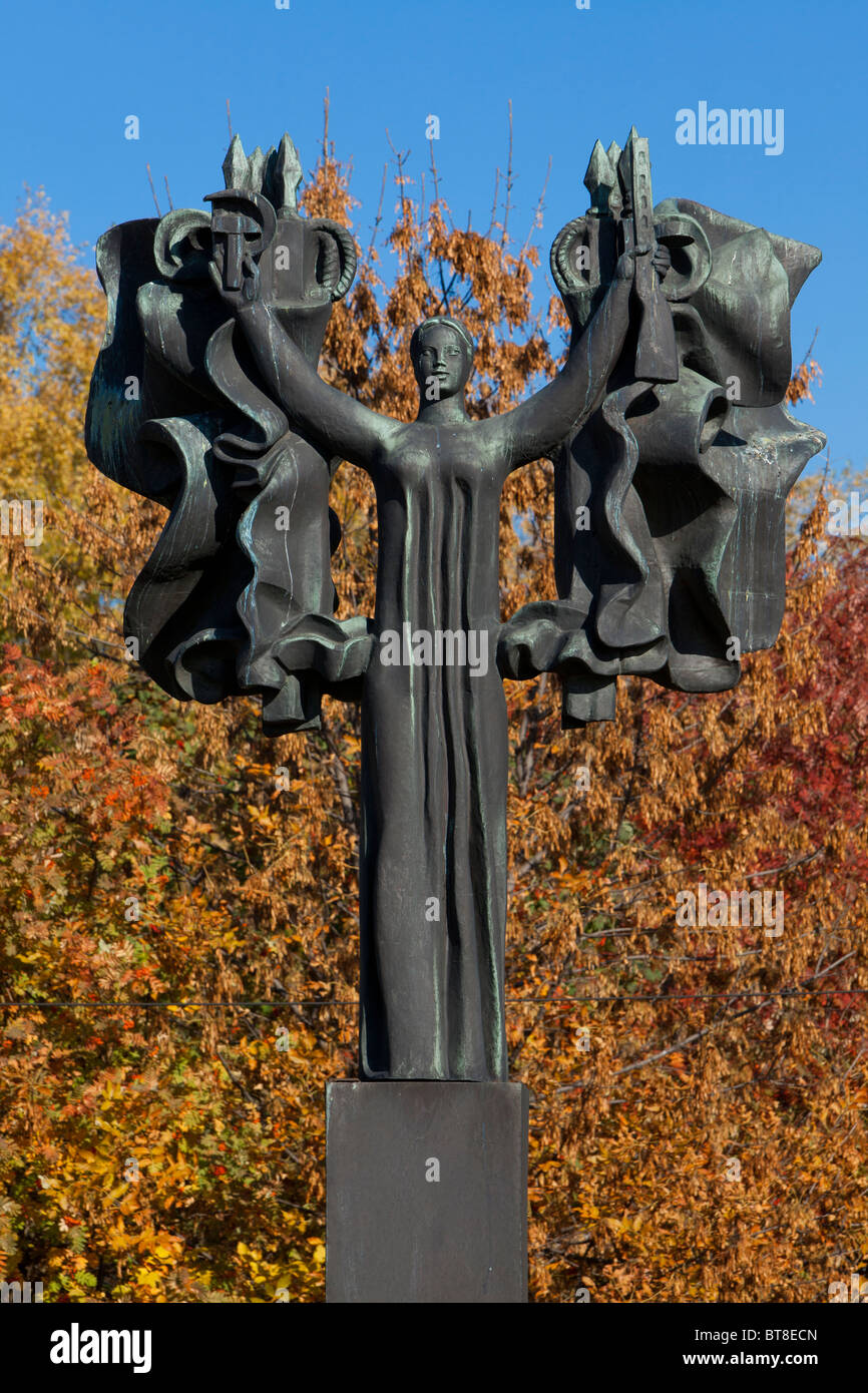 Statue of a female defender of the motherland at the Fallen Monument ...