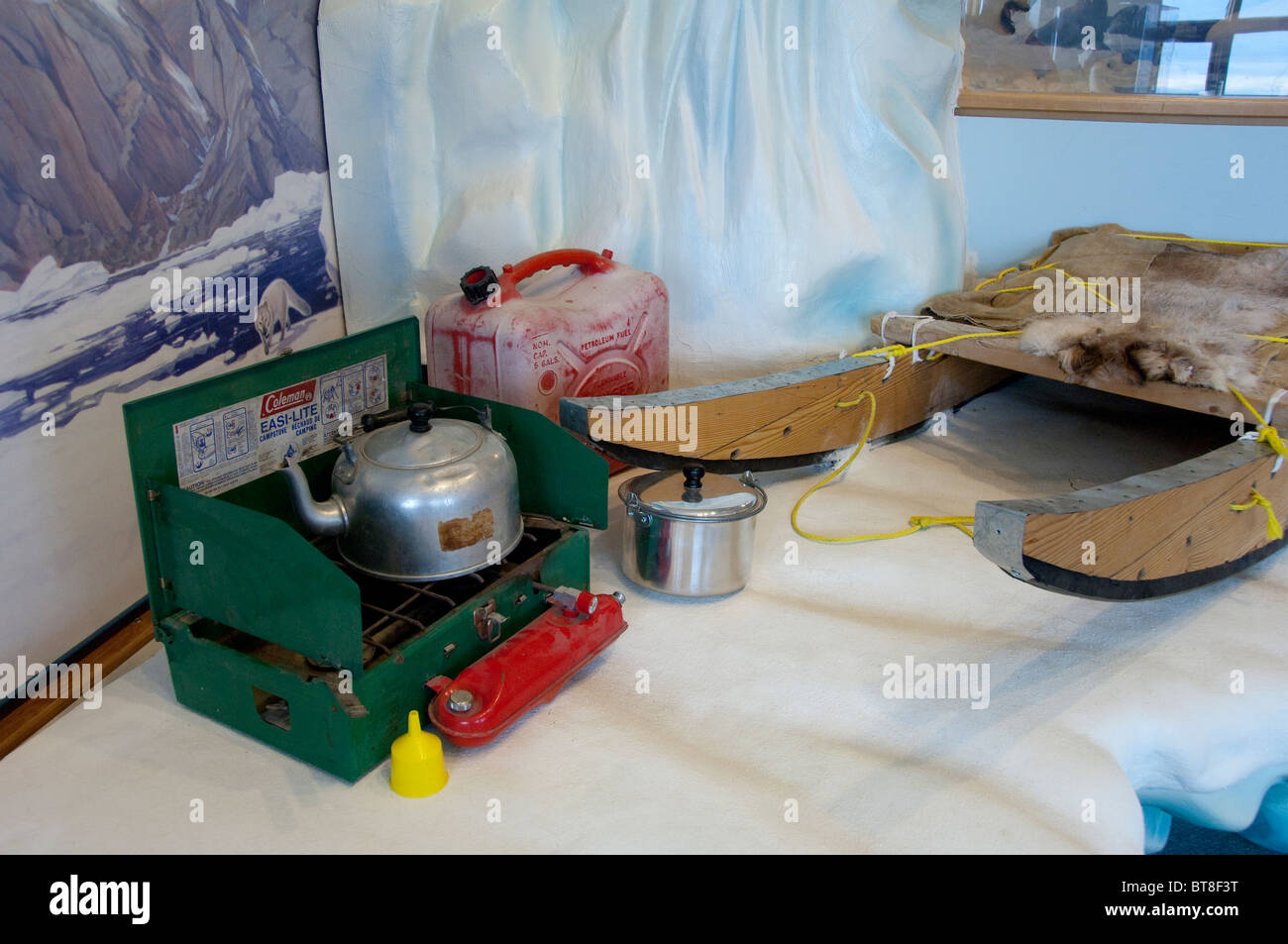 Eskimo camping High Resolution Stock Photography and Images - Alamy