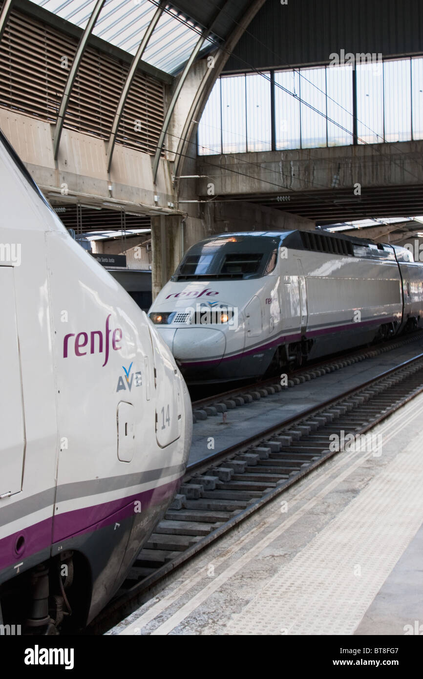 Renfe ave spain hi-res stock photography and images - Alamy