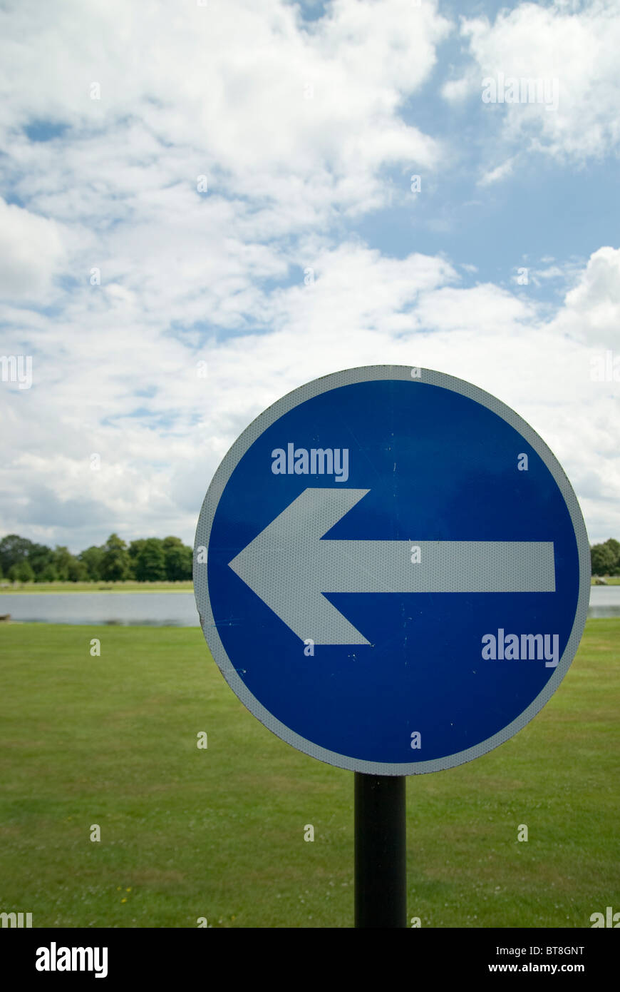 Turn left hi-res stock photography and images - Alamy