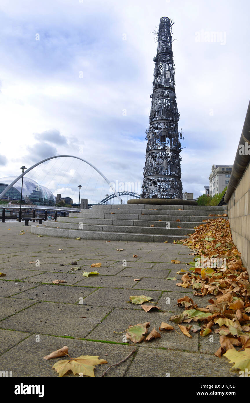 Blacksmiths needle Newcastle quayside Stock Photo - Alamy
