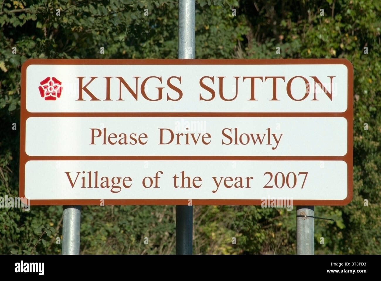 Sutton village sign hi-res stock photography and images - Alamy