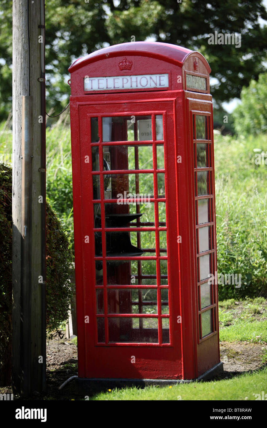 1960 phone box hi-res stock photography and images - Alamy