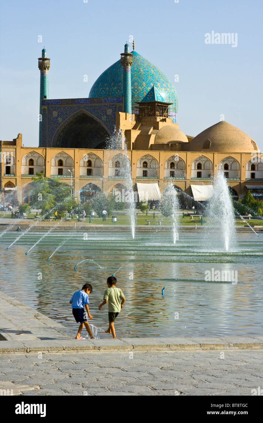 Naghshe jahan square hi-res stock photography and images - Alamy