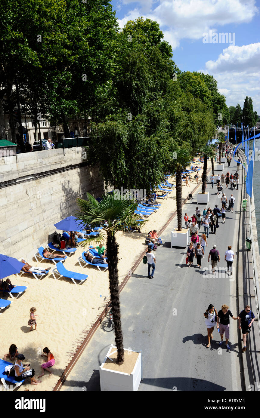 Paris Plage,River Seine,France,Paris beach Stock Photo - Alamy