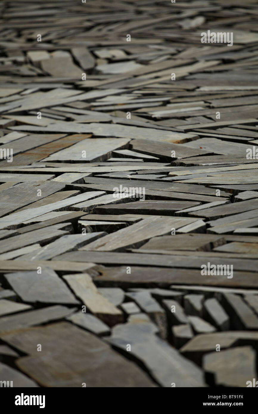 Stone slate path garden hi-res stock photography and images - Alamy