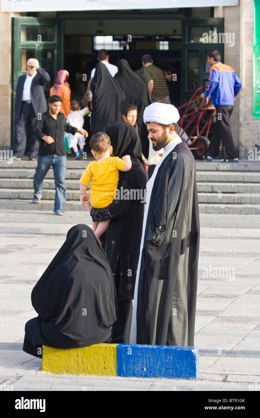 Family with baby in traditional dress hi-res stock photography and ...