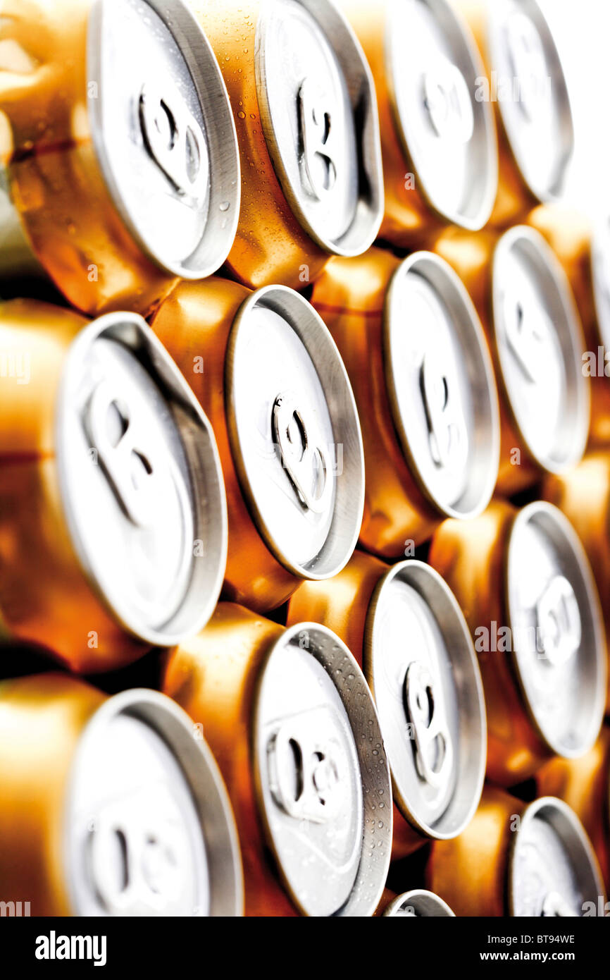 Dosen bier hi-res stock photography and images - Alamy