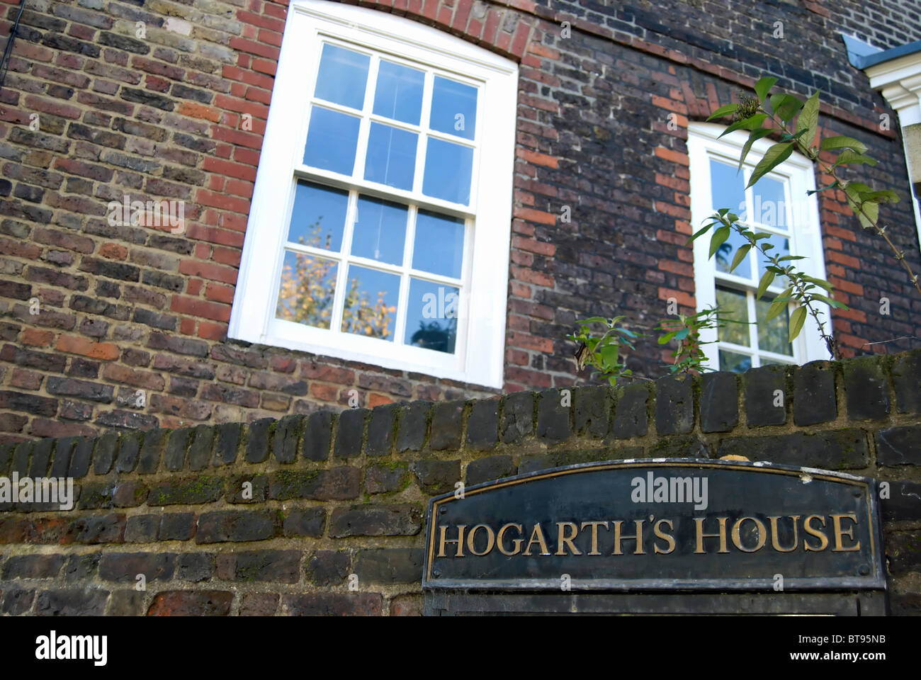 Hogarth house in chiswick hi-res stock photography and images - Alamy