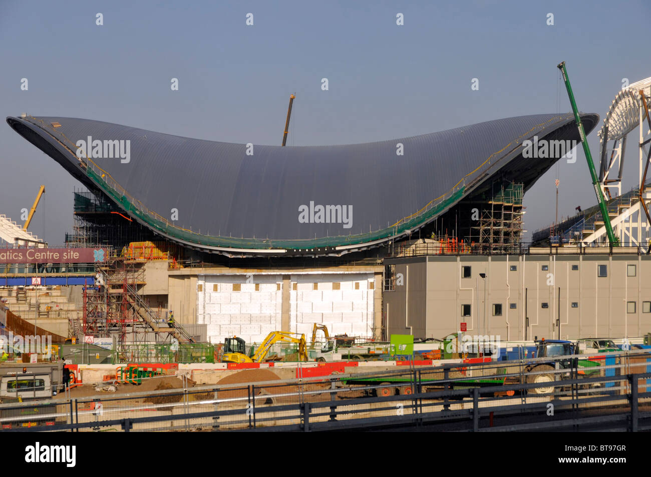 2012 London Olympic Games building site for the Aquatics Centre ...