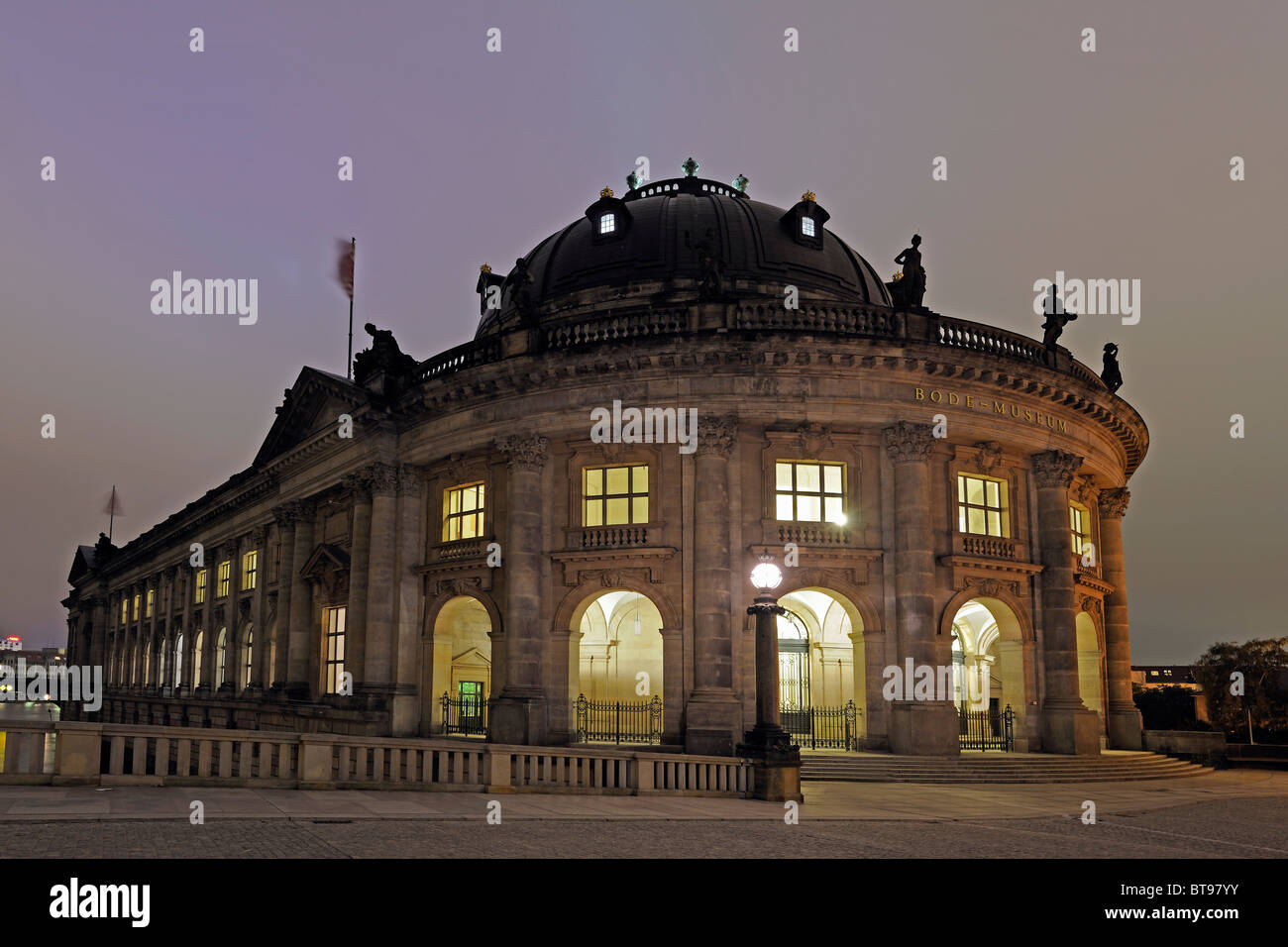 Bode Museum, night, Museumsinsel Museum Island, UNESCO World Heritage ...