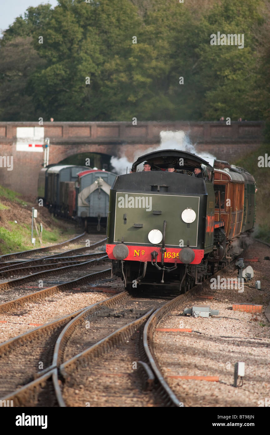 Maunsell southern railway engine hi-res stock photography and images ...
