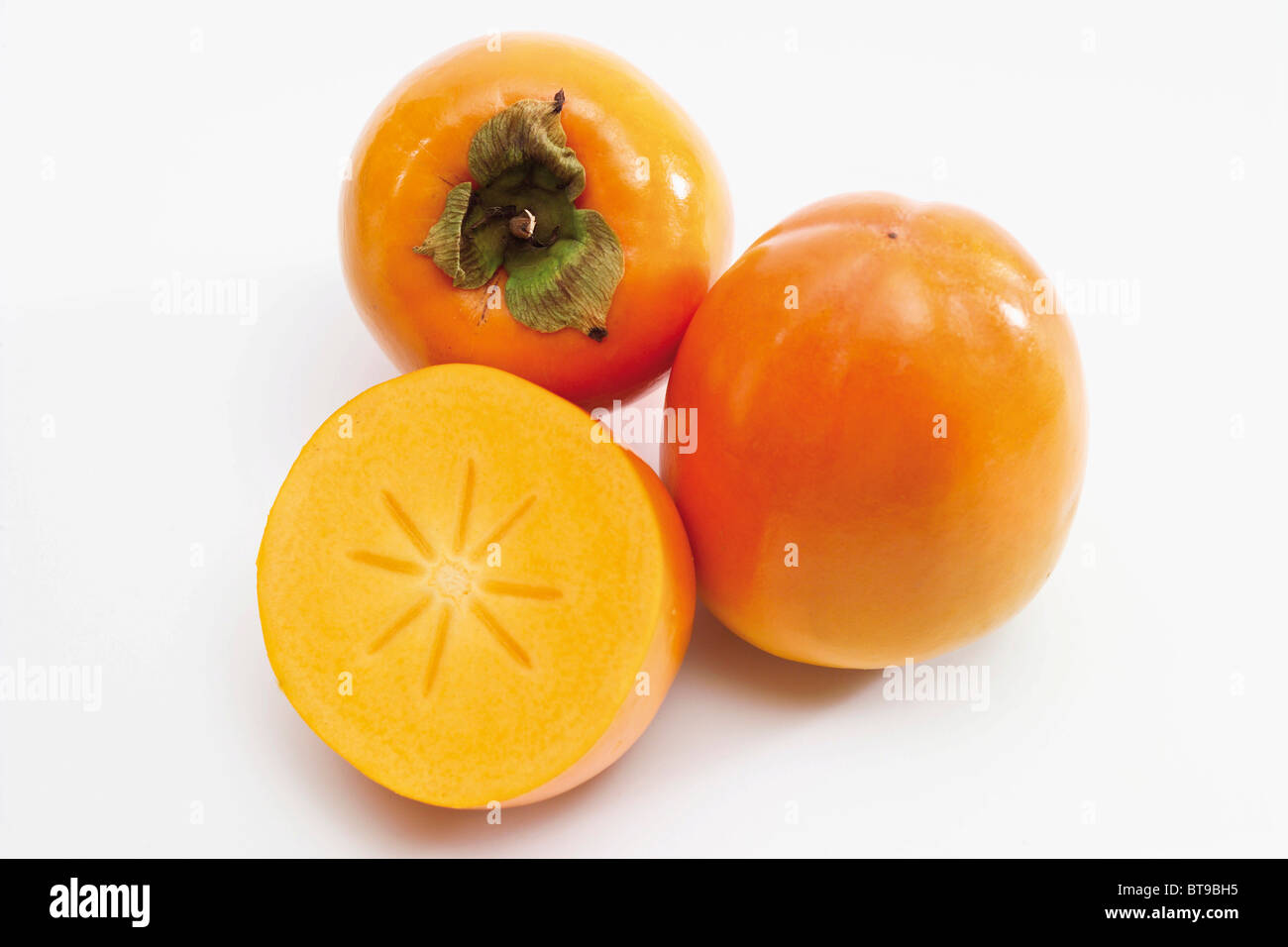 Sharon Fruit of Persimmons (Diospyros kaki Stock Photo - Alamy