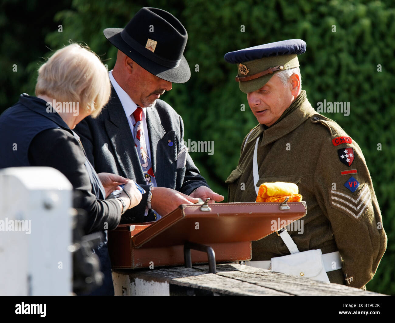 Spiv hi-res stock photography and images - Alamy