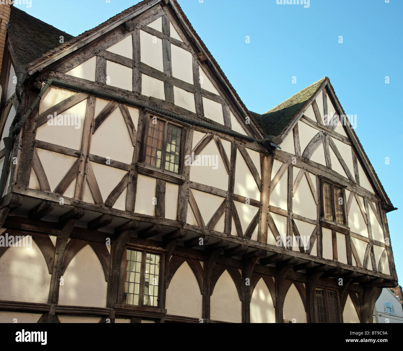 Timber frame gable hi-res stock photography and images - Alamy