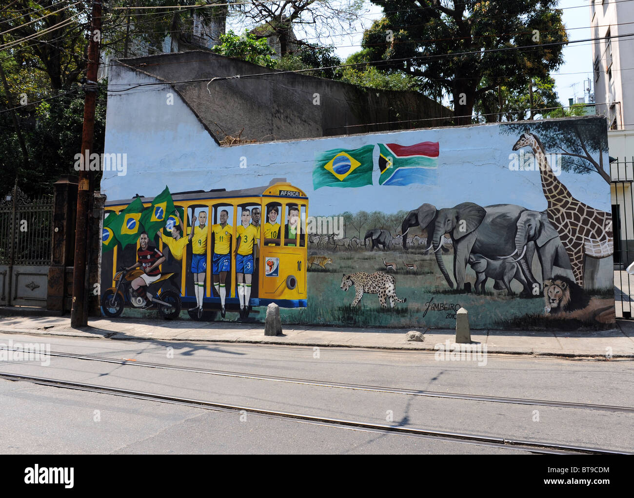 Graffiti and murals hi-res stock photography and images - Alamy