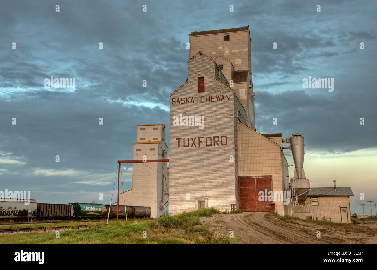 Tuxford hi-res stock photography and images - Alamy