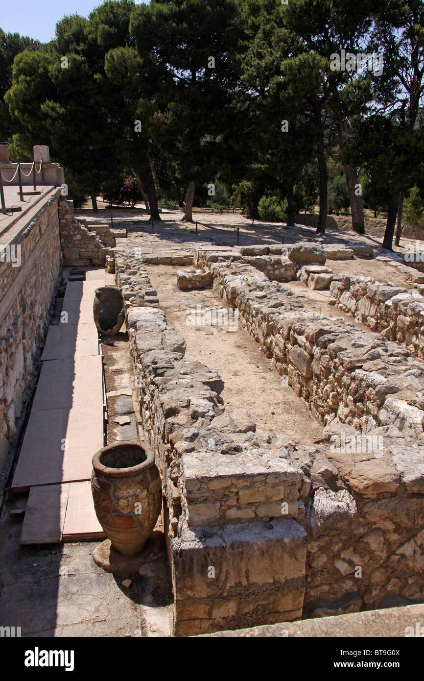 Knossos, archaeological excavation site, Minoan Palace, Heraklion ...