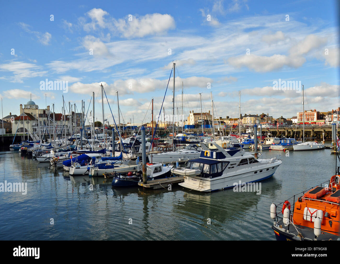 Lowestoft, Suffolk, England: a view of the harbour Stock Photo - Alamy
