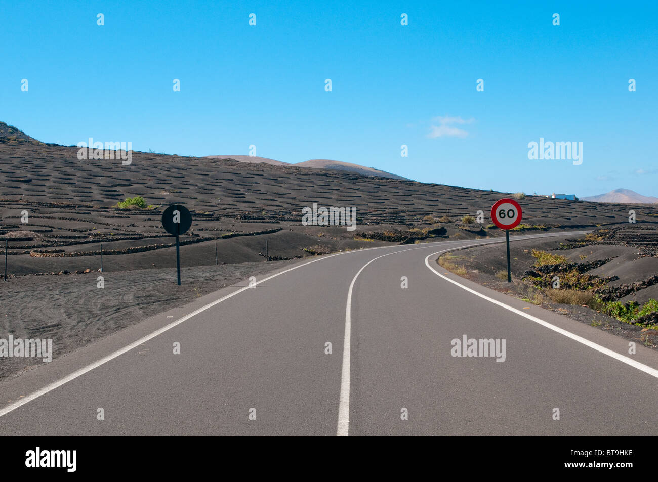 Spain road white line mountain hi-res stock photography and images - Alamy