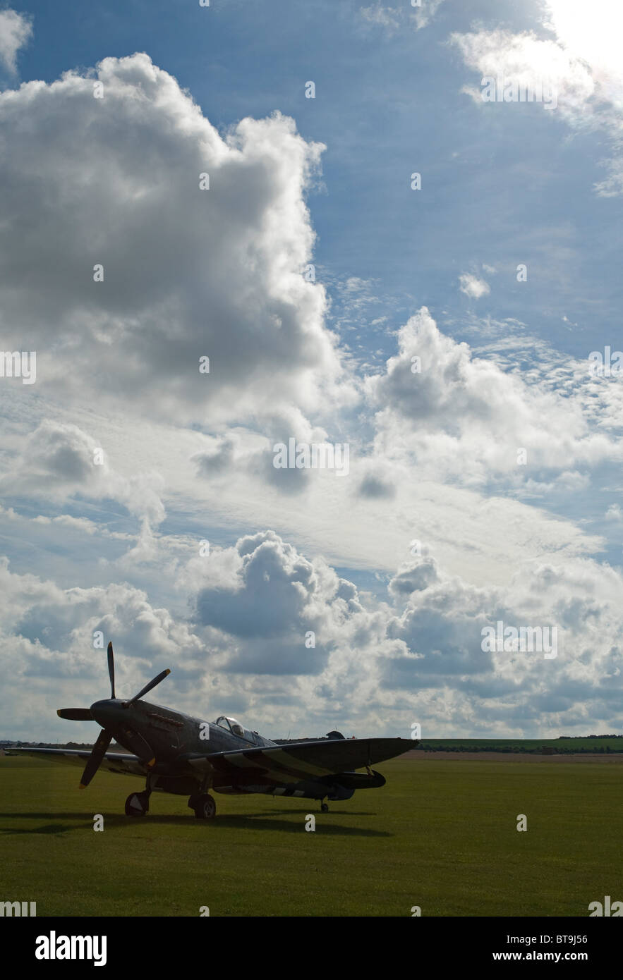 Battle of britain spitfire 1940 hi-res stock photography and images - Alamy