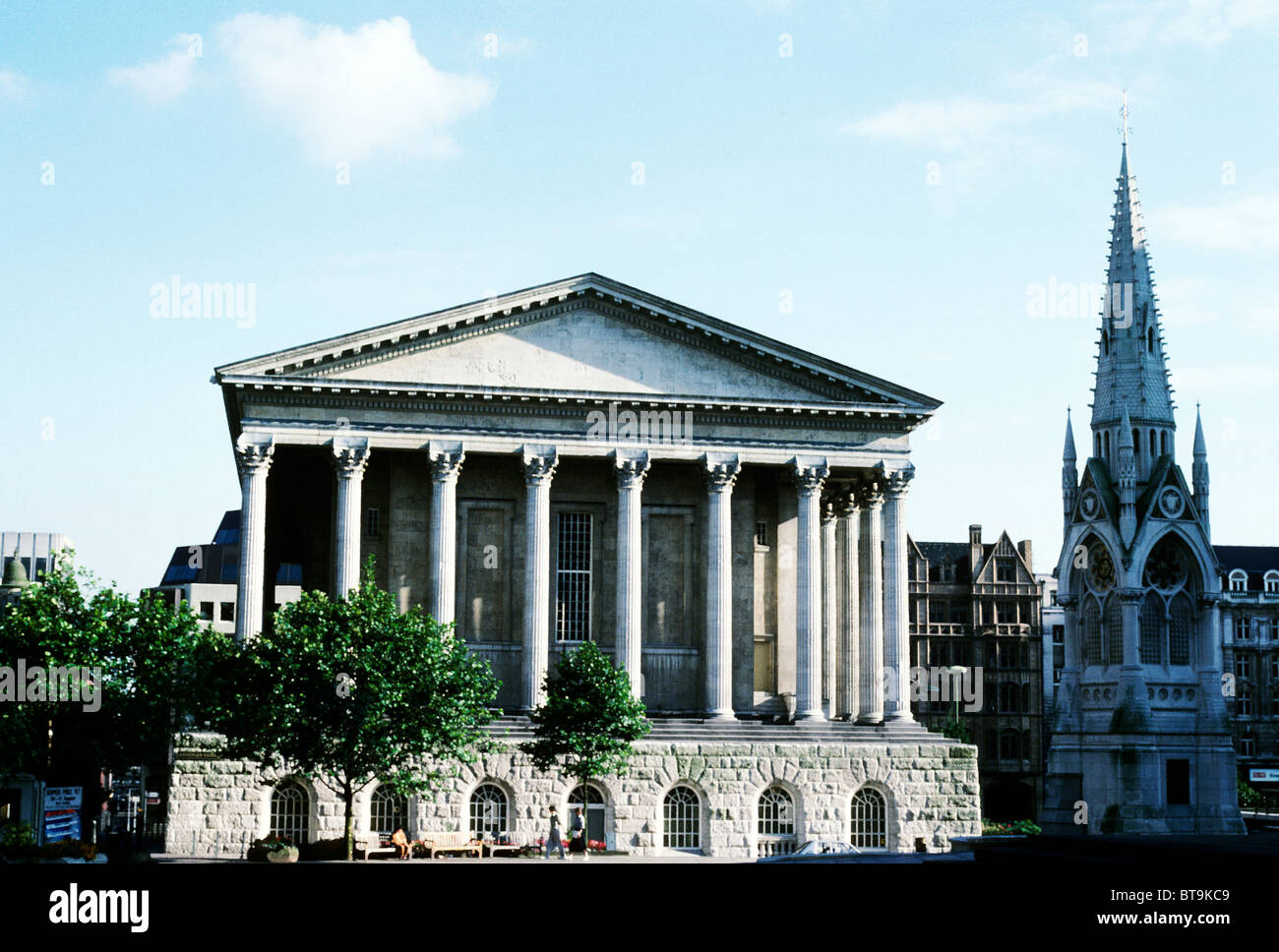 Birmingham chamberlain square hi-res stock photography and images - Alamy