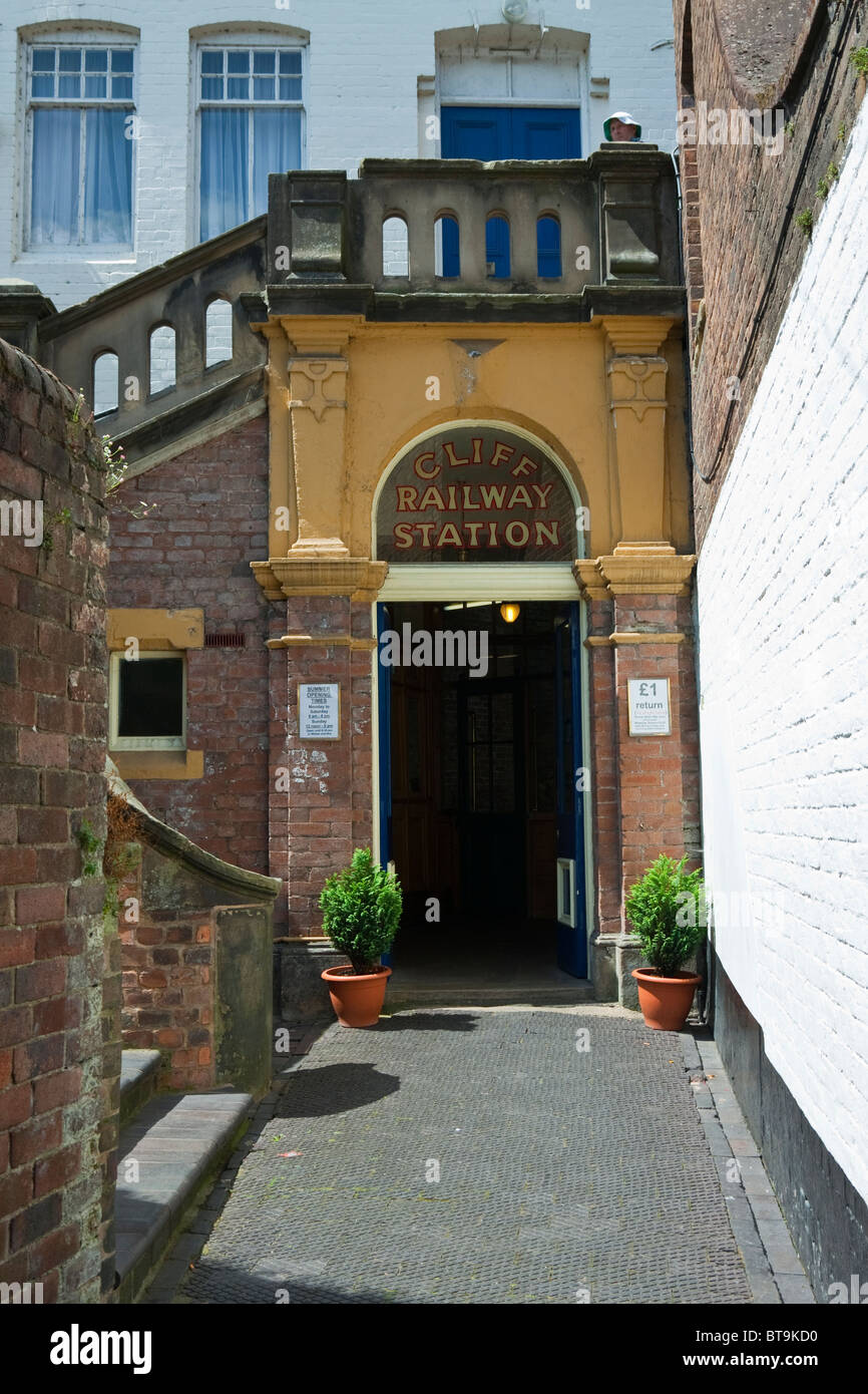 Cliff railway hi-res stock photography and images - Alamy