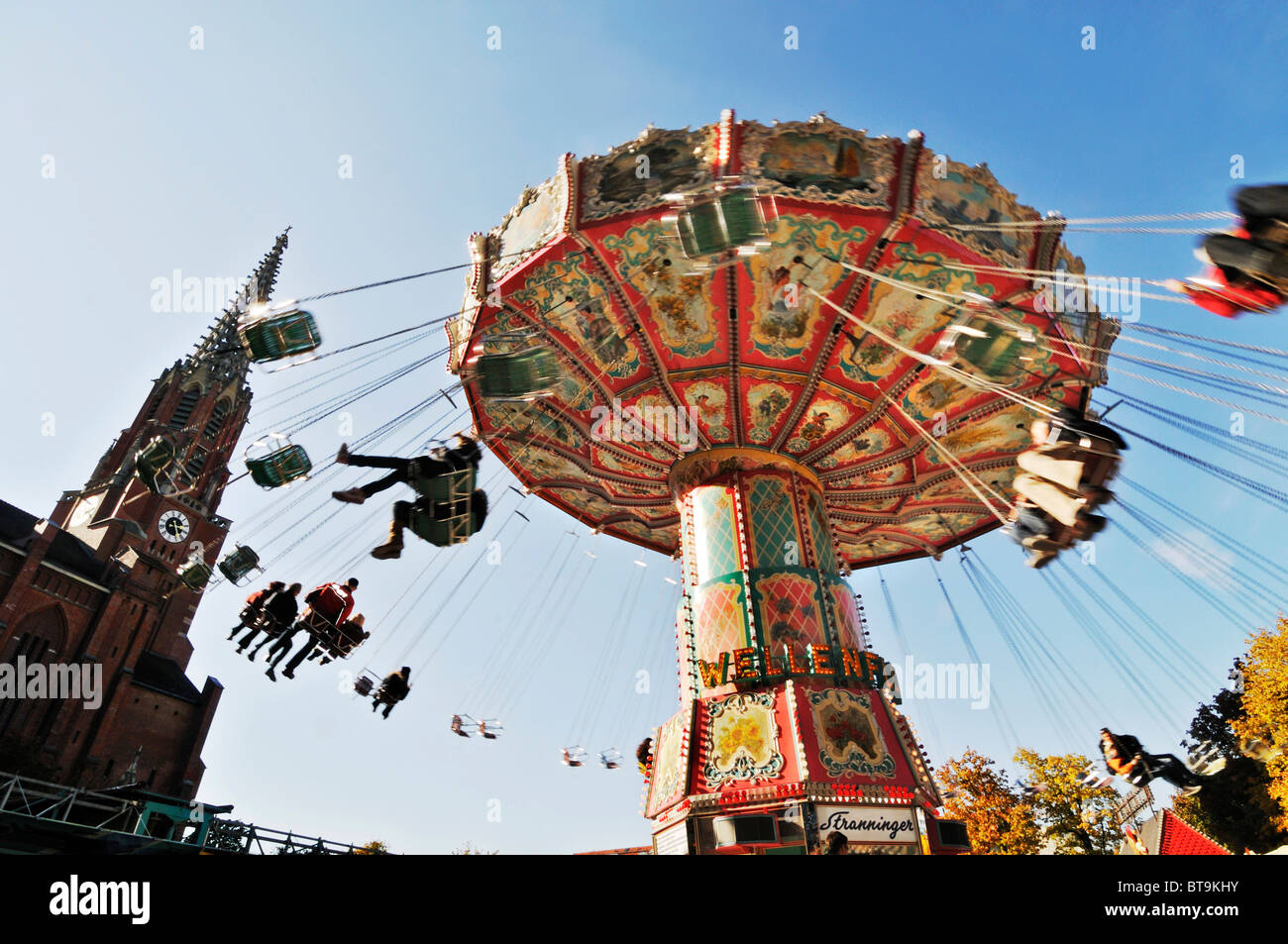 Chair o planes roundabout hi-res stock photography and images - Alamy