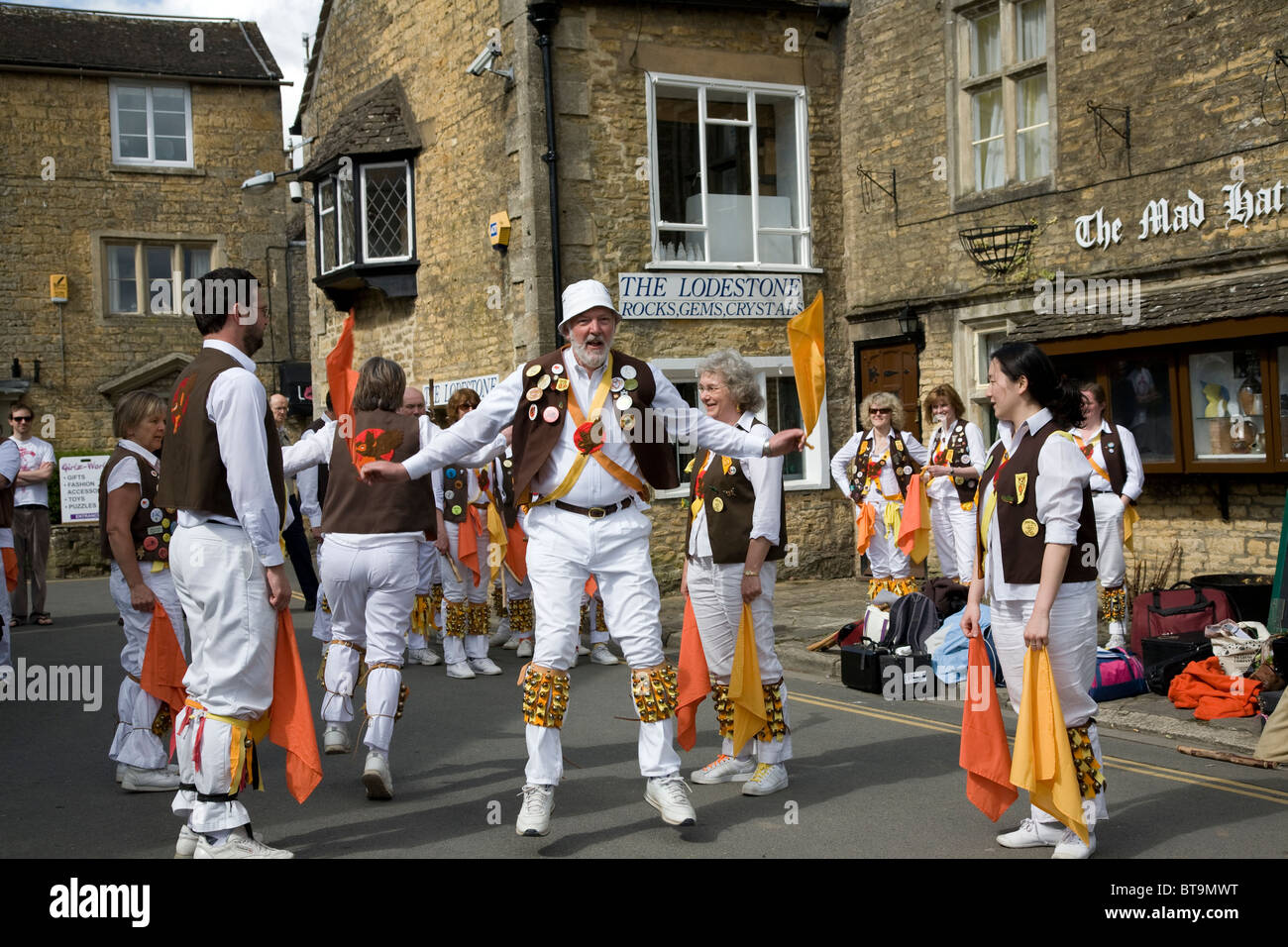 Morris dancers hi-res stock photography and images - Alamy